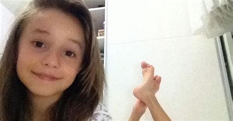 Meninas E Seus Pezinhos Pezinhos Da Giovanna Toledo