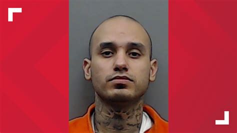 Smith County Sheriff Searching For Robber Considered Dangerous Cbs19tv