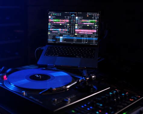 Top 25 Dj Tips To Improve Your Skills Native Instruments Blog