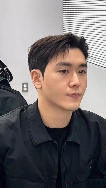 수원미용실 수원남자머리 격이다른남자머리 망포역점 김태우 헤어디자이너가 알려주는 스타일링 꿀팁 남자머리 스타일링 Instagram