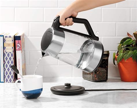 How Does A Cordless Electric Kettle Work Storables