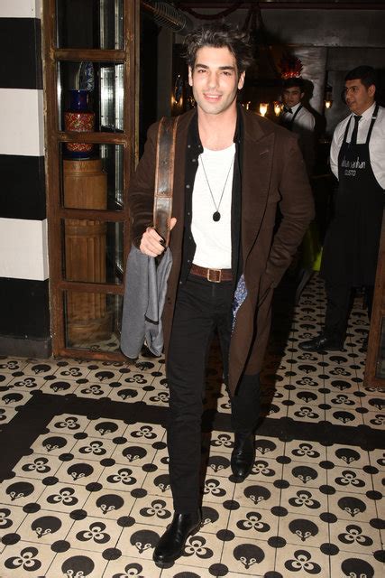 Şükrü Özyıldız Sevgilisi Huri Murphy Ile Görüntülendi Magazin Haberleri