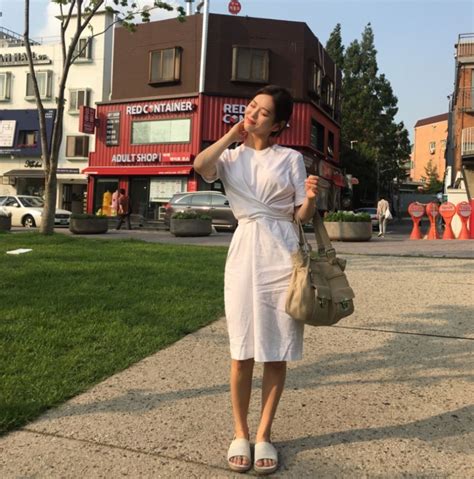 진짜 너무 예뻐요 허리 잘록하게 잡아주고 길이도 딱 적당하고 시원해서 너무 좋았어요 린넨원피스 린넨 린넨롱원피스 원피스