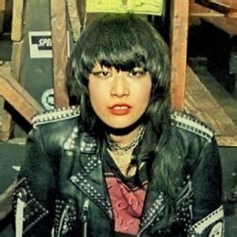 Hot Sexy Akiko Matsuura Bikini Pics