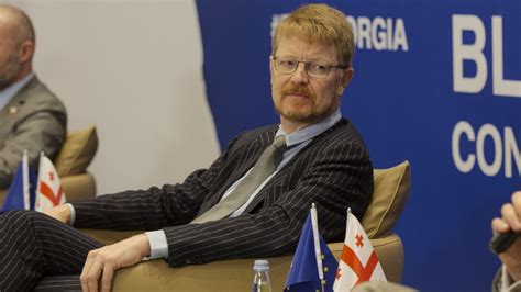 სასიამოვნოა თბილისში Eu ს ამდენი დროშის ნახვა ევროკომისიის წარმომადგენელი Netgazeti • დროშა