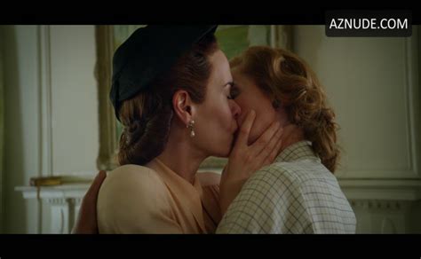 Cynthia Nixon Sarah Paulson Lesbian Scene In Ratched Aznude
