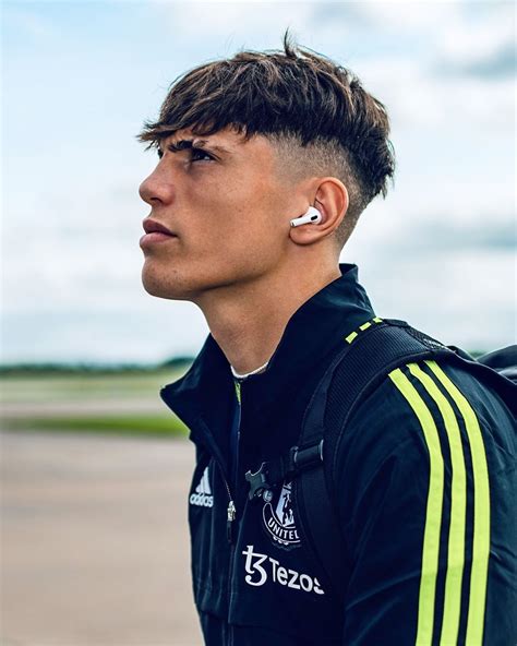 Pin De Quang Anh Phạm En Alejandro Garnacho 17🇦🇷 Cortes De Pelo