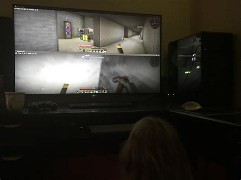 PC Split Screen With Babe R Feedthebeast