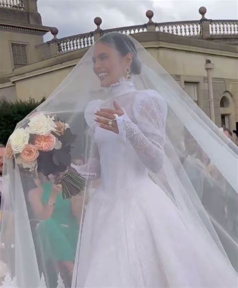 Lovi Poe S Patricia Santos Wedding Gown PEP Ph