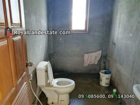 ဒက္ခိဏသီရိ မိန်းလမ်းမေးတင် တစ်ထပ်တိုက် နေရာကောင်း Royal Land Naypyitaw Real Estate