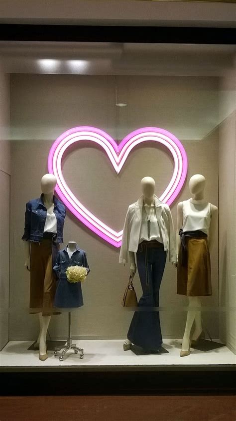 Vitrines E CenÁrios Marina Lombardo Designer