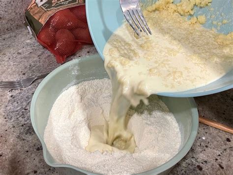 How To Make Easy Corn Bread From Dolly Parton And Ina Garten Business Insider