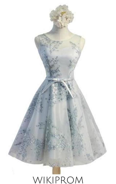 Vintage Sleeveless Round Neck Keyhole Lace Up Back Bow Sash Printing
