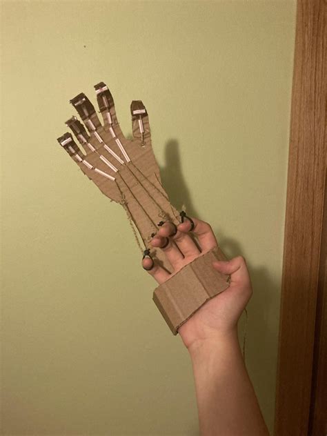 A Diy Cardboard Robot Hand 11 Steps Instructables