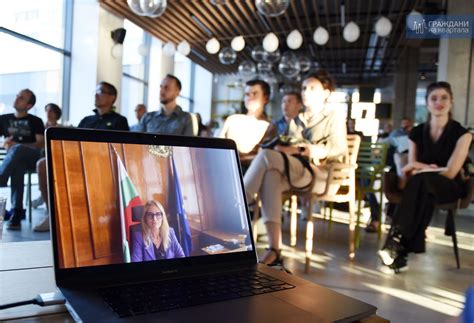 Публична дискусия на тема Градоустройството на Варна Граждани на квартала