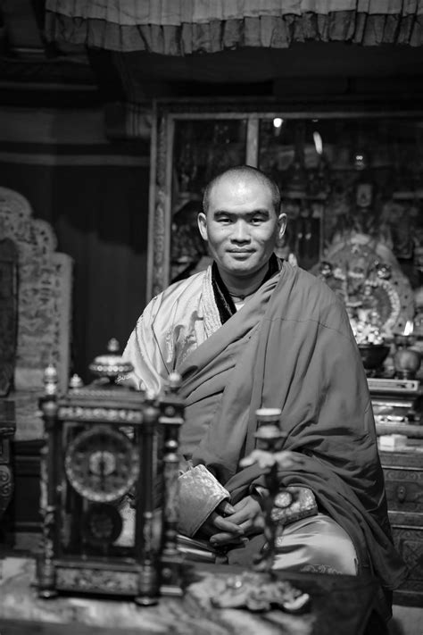 Амар Шашинг хүн ойлгож шүтсэнээр амьдралын үл ойлгогдох хатуу шалгуурт ч утга учиртай хандаж