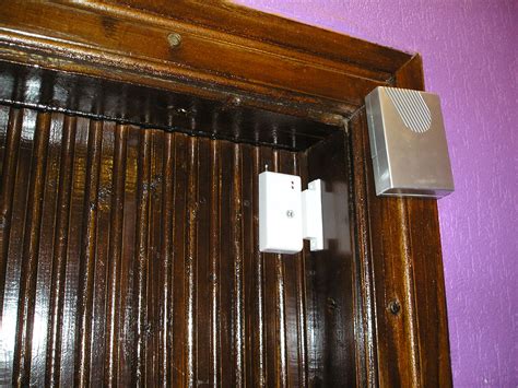 Датчик открытия двери герконовый беспроводной магнитный Gsm