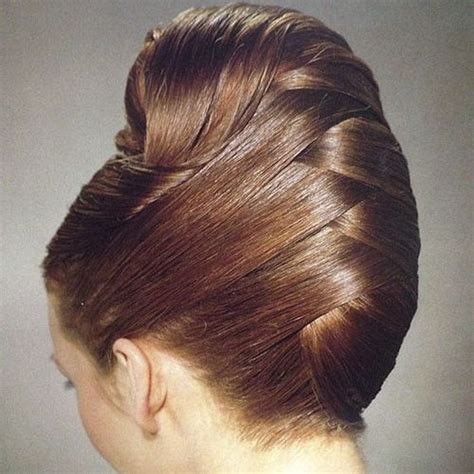 French Roll Hair Tutorial At Emma Gresswell Blog