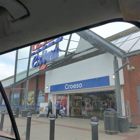Pictures Of Tesco Supermarket Broughton Shopping Park Flintshire