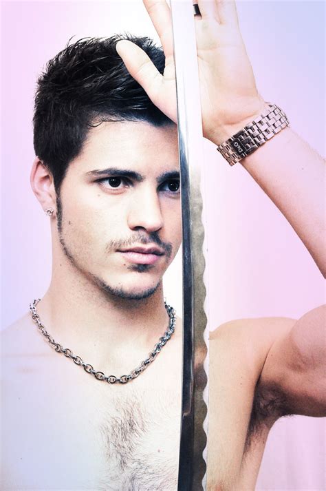 Lhomme Du Jour Matthieu Charneau