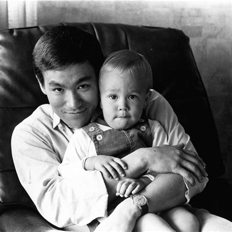 Bruce Lee And Son Brandon Lee Circa 1966 Roldschoolcool
