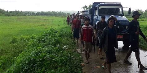 မောင်တောတွင် ဆရာ ဆရာမများ ကျောင်းတက် မတက် စစ်ဆေး