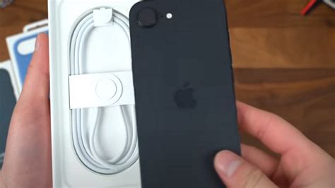 Do Iphone 16e Come With Charger How To Charge It Anker Us