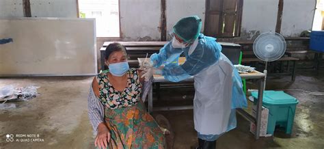 ရွှေသောင်ယံမြို့တွင် အသက် ၆၅ နှစ် အထက်သက်ကြီးရွယ်အိုများက ဦးစားပေးစနစ်ဖြင့် ပထမ အကြိမ် ဒုတိယအသုတ