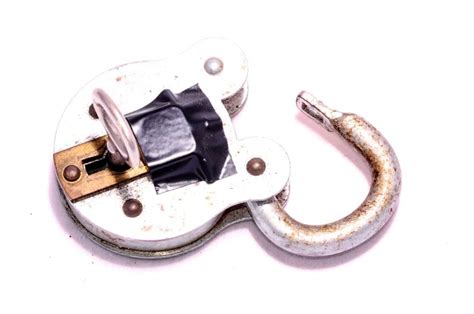 Microsoft Is Able To Look Inside Your Password Protected Zip Files BetaNews