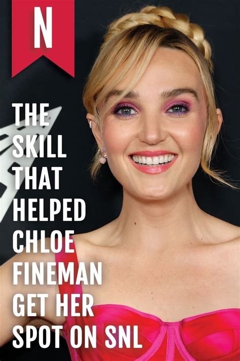 The Skill That Helped Chloe Fineman Get Her Spot On Snl Nicki Swift Snl H E R Upright