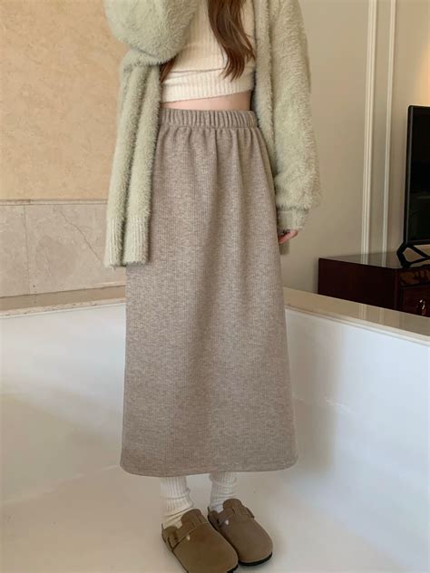 허리 밴딩 데일리한 편한 따뜻한 겨울 기모 롱 스커트 등원룩 집앞룩 데일리룩 일상룩 캐주얼룩 코디 휘뚜루 마뚜루 편한 옷 쇼핑몰