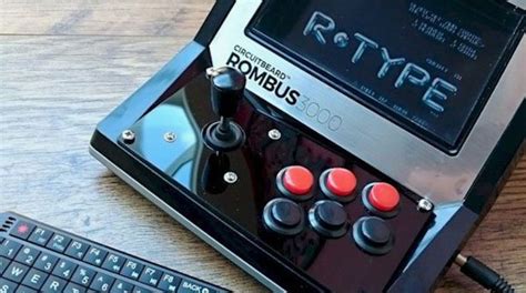 This Raspberry Pi Mini Arcade Walked Right Out Of The 80s Make