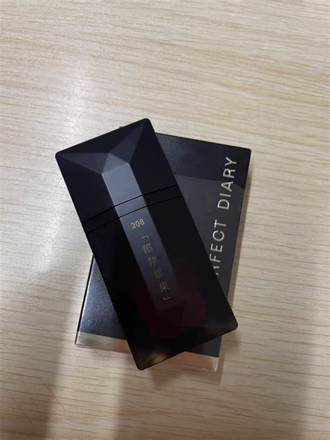 完美日记唇彩唇蜜怎么样好用吗 完美日记丝绒名片唇釉还不冲？ 什么值得买