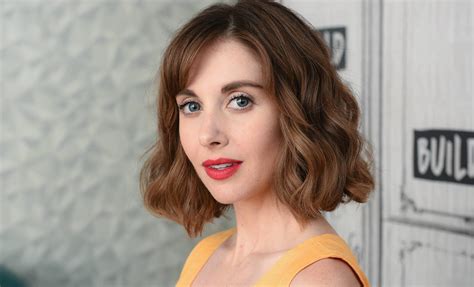 „mad Men Star Alison Brie Im Laufe Der Zeit