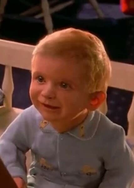 Alvey Avery Fan Casting