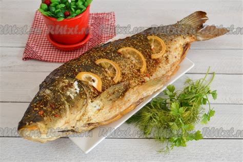 Карп запеченный в духовке целиком в фольге 9 фото в рецепте