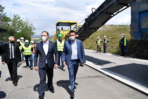 Премиерот Спасовски и министерот Сугарески На Коридор 8 работиме на создавање на комплетно нова