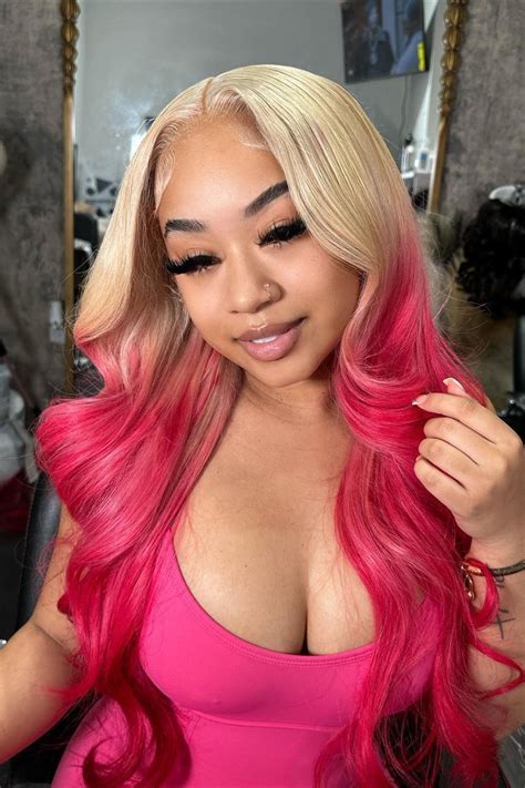 Sterly Blonde With Pink Ombre Color 13×6 Body Wave Lace Front Wig 210 Denisty Em 2024 Ideias