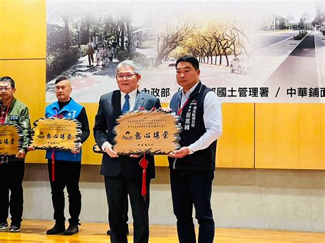 打造人本友善幸福宜居城市 中市道路無障礙環境考評再獲中央5獎肯定