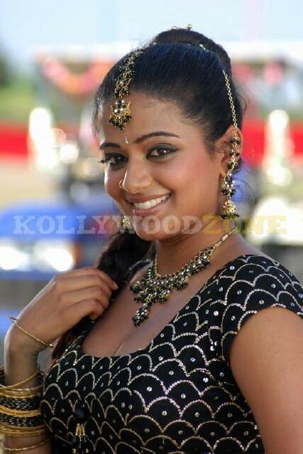 Cute Priyamani Sexy Pictures 27 48458 Kollywood Zone