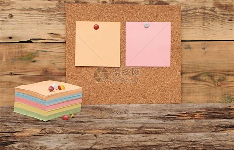 带注释的软木公告板高清图片下载 正版图片504736212 摄图网