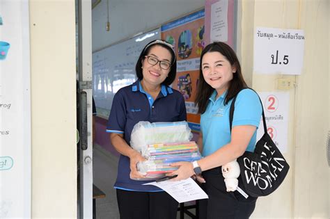 บรรยากาศ วันรับหนังสือ 😻📚📚 โรงเรียนโรจนวิทย์ พิษณุโลก