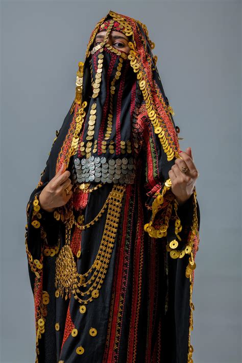 Ancient Arabic Clothing