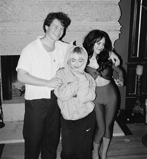 საბრინა კარპენტერის ახალი მუსიკალური კლიპი ჯენა ორტეგას მონაწილეობით