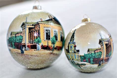 Елочные шары ручной работы из пластика