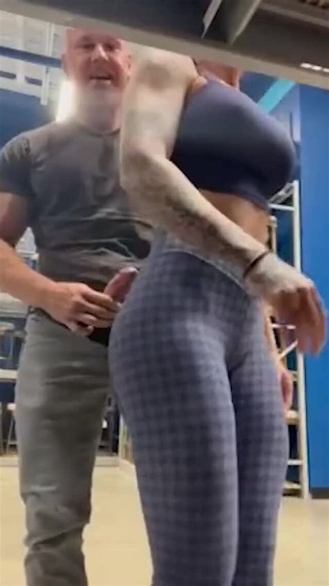 Who Is This Fit Couple Fucking Public But Get Cought 1357020