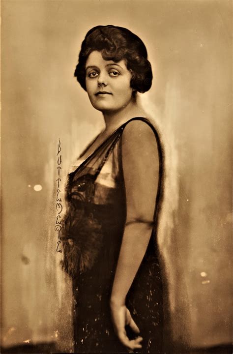 Striking A Chord Leona Walton Neblett 1896 1965 Los Angeles