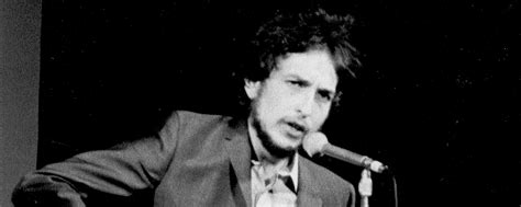 Remember When Bob Dylan And The Band Took A Victory Lap No Boos This Time With Tour 74