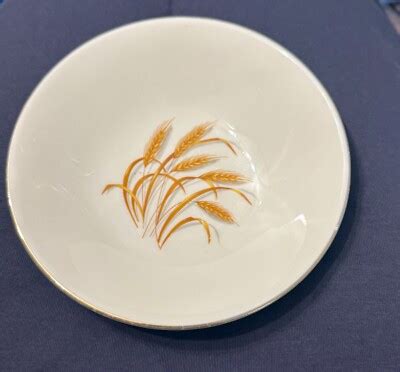 Homer Laughlin Golden Wheat 55 Fruit Bowl 22k Gold Vintage China Dish