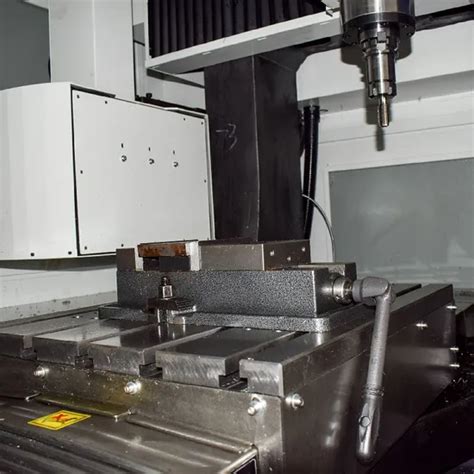 Szgh High Efficiency 3 Axis 7 5kw Small Cnc Milling Machine With 12 Station Tool Magazine